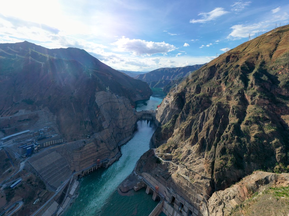 GE Renewable Energy connects the worlds most powerful hydro